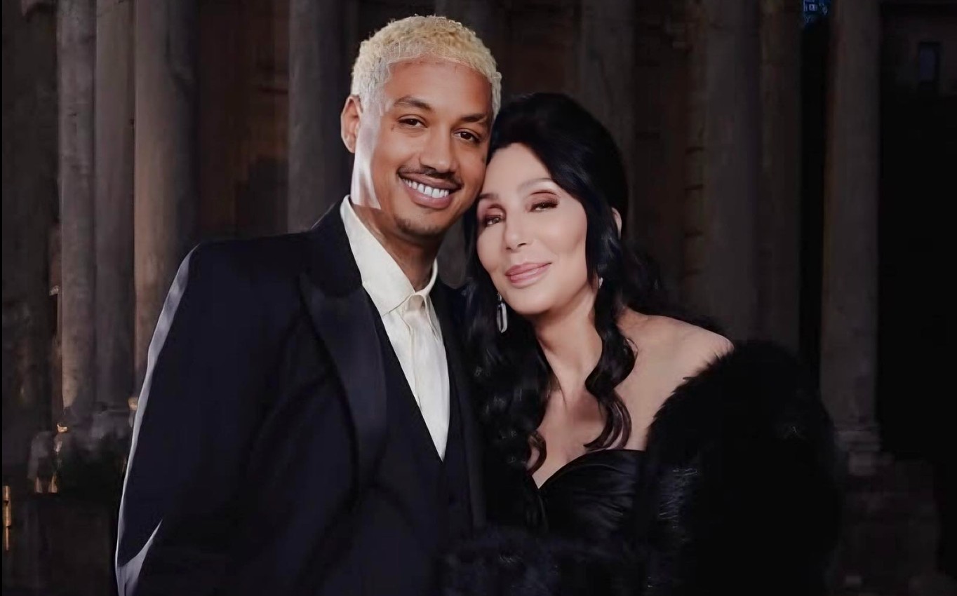 Cher planea casarse con Alexander “AE” Edwards antes de cumplir 80 años